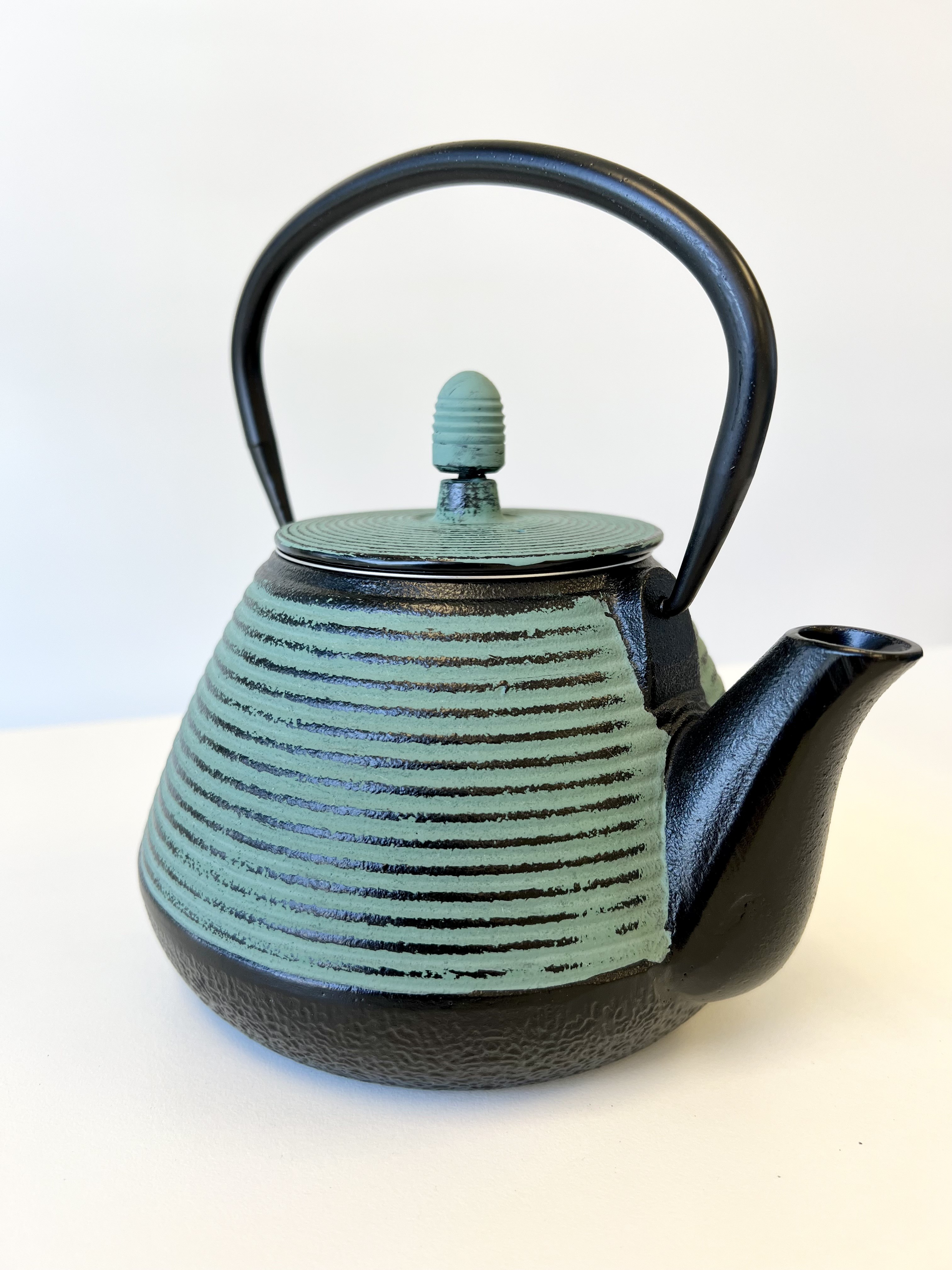 Majestic Green (Cast Iron Teapot) - Majestic Pavilions, Cafes ...